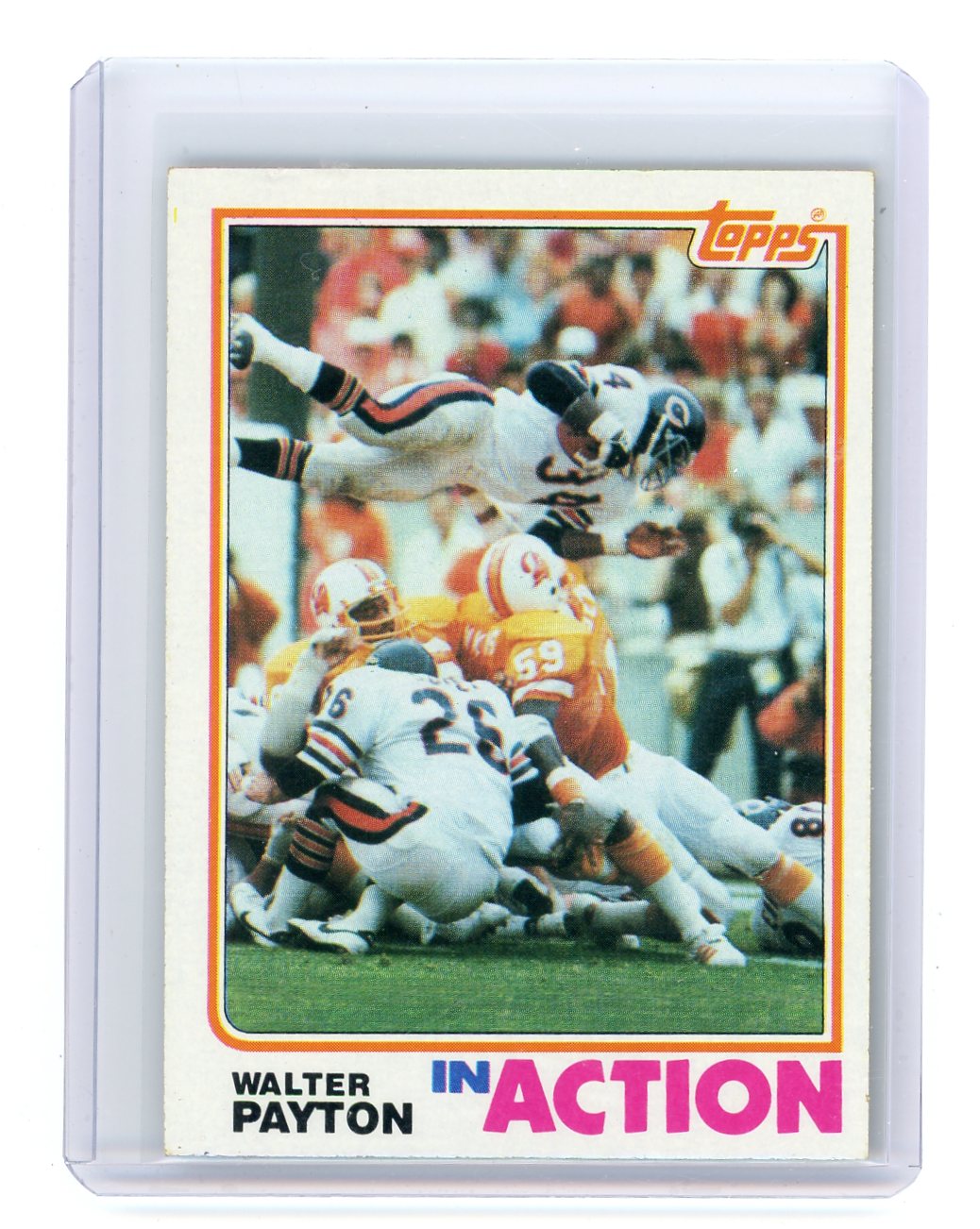 Walter Payton 1982 Topps In Action #303 – Piece Of The Game